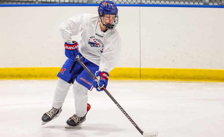 12 uncommitted '08 defenders to watch at Mass. Hockey Festival